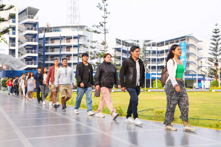 Examen de Admisión UCV - Resultados 2025